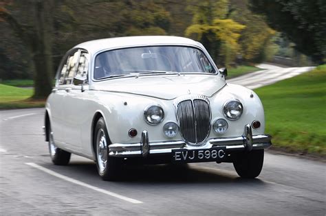Daimler V8 250 Buyers Guide Classics World