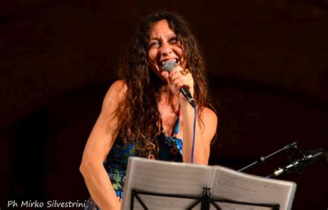 Silvia Donati A Dozza Sul Palco Del Comunale D Amore E D Orgoglio