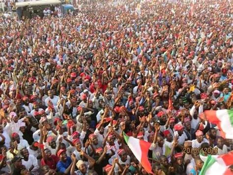 Throw Back See Ex President Goodluck Jonathan 2015 Campaign Photos In