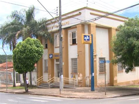G1 Trio armado faz 15 reféns em assalto a agência dos Correios em