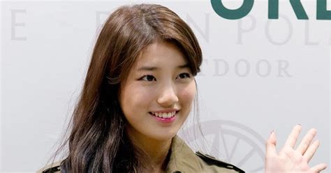 Suzy Bean Pole Outdoor Event Beautiful Korean Artists