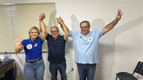 Paulinho Freire comemora ida ao 2º turno na liderança em Natal Eu