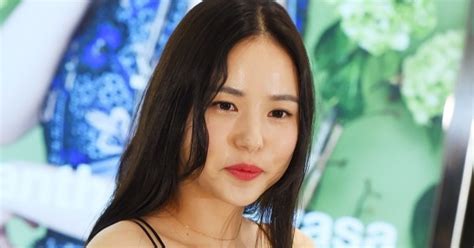 민효린 몸매가 드러내는 의상