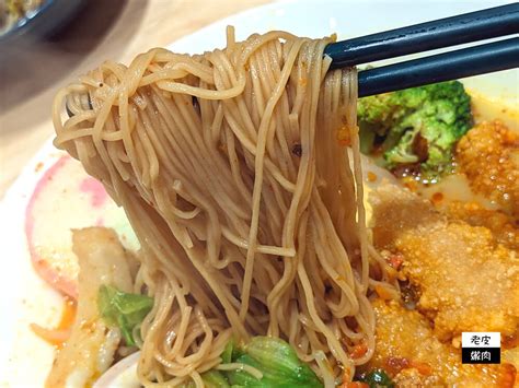 嘉義文化路不踩雷美食 剛剛好麵舖超推每日限量的招牌滷大排飯 老皮嫩肉的流水帳生活