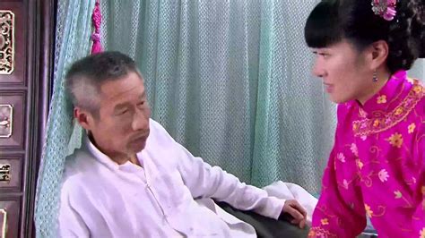 寡妇进出都锁门，旁人以为藏了野男人，哪料是自家公公 寡妇进出都锁门，旁人以为藏了野男人，哪料是自家公公 By Cn Drama