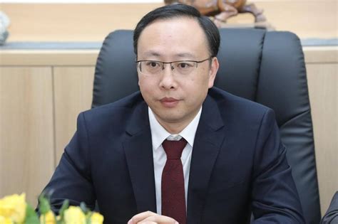 ក្រុមហ៊ុនចិន កំពុងពិនិត្យលទ្ធភាពបង្កើតតំបន់ឧស្សាហកម្មផ្នែកវេជ្ជសាស្រ្ត នៅប្រទេសកម្ពុជា Cnc News