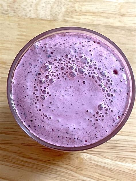 Greek Yogurt Blueberry Smoothie Without Bananas