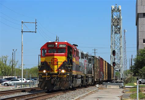 Kcs Gp40 3 2852 Beaumont Tx — Trainspo