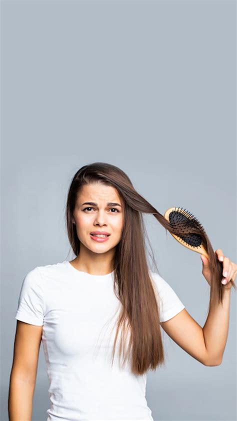 5 Factors That Can Cause Hair Thinning