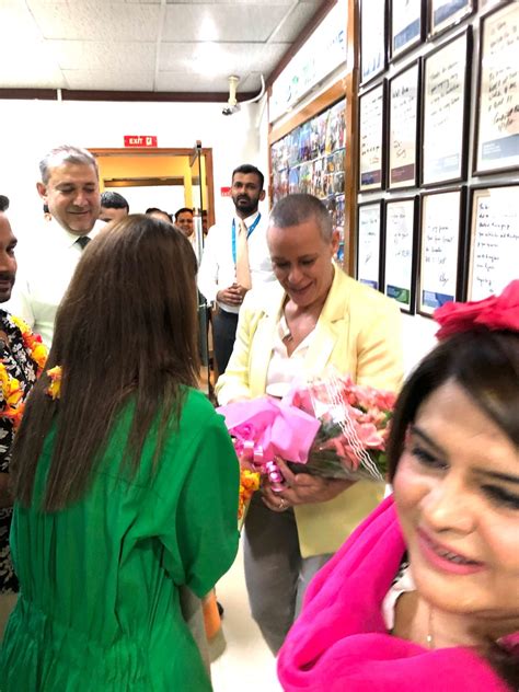 Hira Zahid Hussain On Linkedin Standardcharteredbank Visit Alohatheme Hawaiian