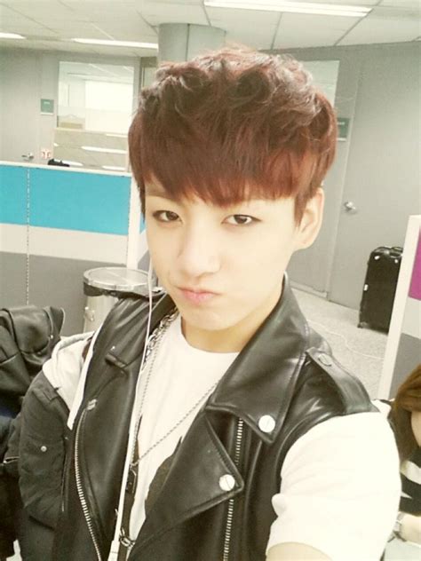 Pin By Ana Diaz On Bts Selca Twt February 2014 Bts Jungkook Jungkook