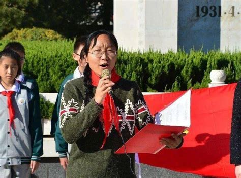 “高举队旗跟党走 童心喜迎少代会”槐荫区党团队旗传递活动启动 搜狐大视野 搜狐新闻