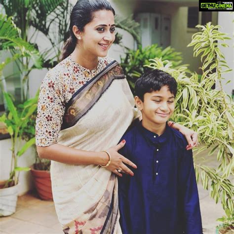 Kaniha Instagram Simpleissweet Cottonsaree Momandson Have A Happy