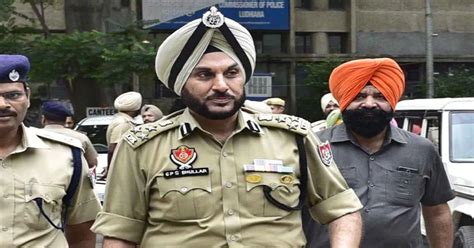 देशातील सर्वात श्रीमंत Ips अधिकारी मुख्यमंत्र्यांपेक्षा जास्त संपत्ती