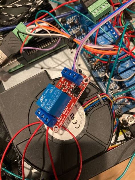 A Low Power 1u Raspberry Pi Cluster Server For Inexpensive Colocation