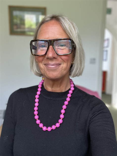 Sutton V A Primary School Home