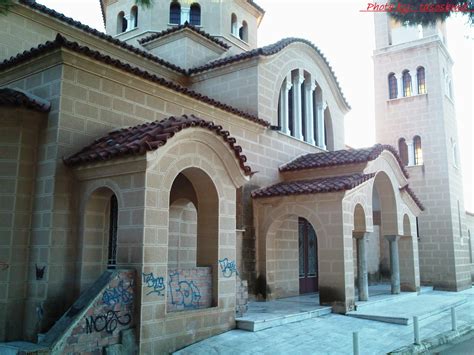 Ιερός Ναός Αγίου Δημητρίου Δροσιάς Δροσιά