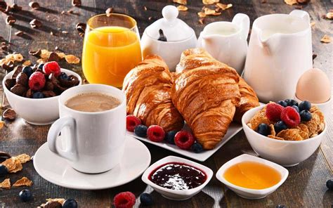 Petit déjeuner Hôtel Escoundillou