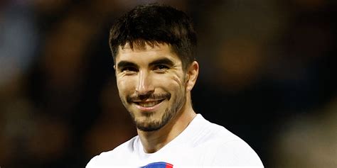West Ham Close To £22 Million Agreement For Psg Midfielder Carlos Soler