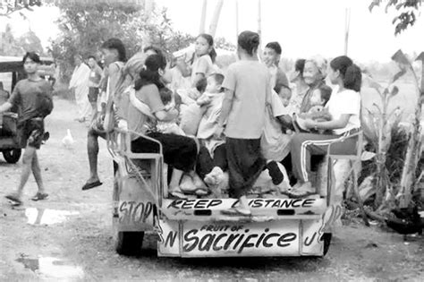 Mga Pamilyang Moro Nagsilikas Sa Kaguluhan