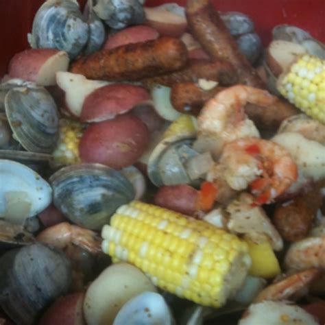 Shrimpsausagepotatocorn Boil