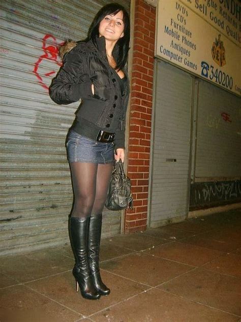 Bottes Skirts With Boots Mini Skirts Outfits