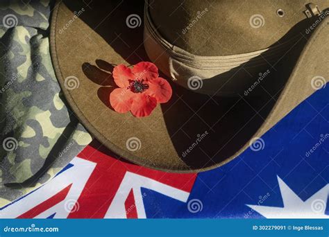 Australian Army Diggers Slouch Hat With Red Poppies Stock Image