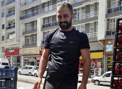 Yaz Mevsiminin Son Sebze Ve Meyveleri Tezgahlarda