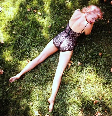 Dolores Donlons Feet