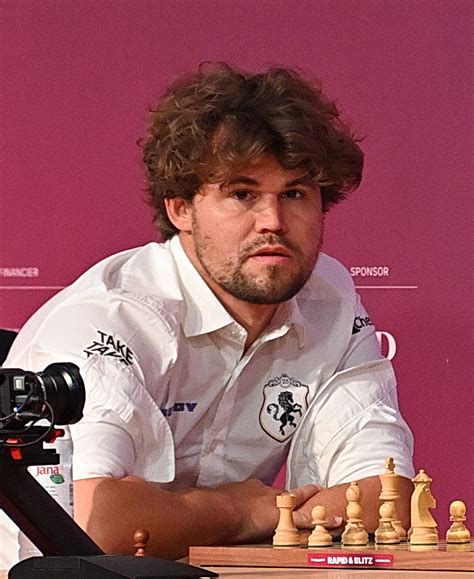 Magnus Carlsen Vikipedi