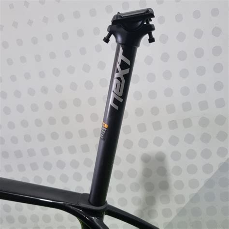QUADRO CALOI ELITE CARBON RACING TAM C CANOTE RACEFACE Glória Bike Shop