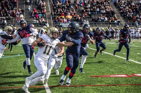 Football Rmu Vs Bryant Rmu Sentry Media