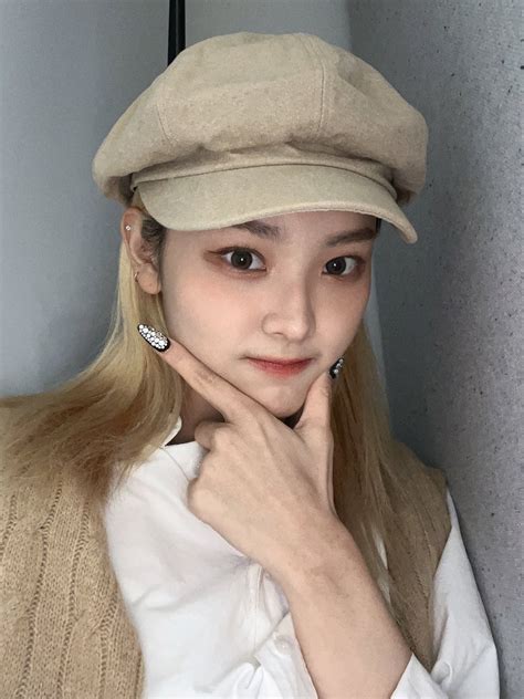 Lightsum·라잇썸 On Twitter 상아 이 모자 썸잇이 좋아하길래 🥖