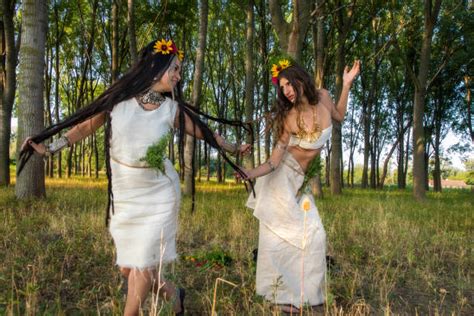 Maquillage De Gitane Banque Dimages Et Photos Libres De Droit Istock