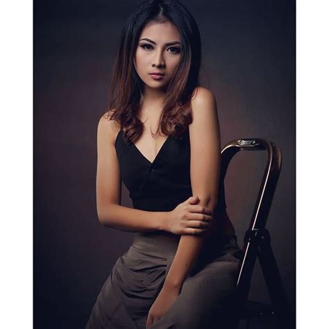 Cantik Seksi Special Galeri Foto Seksi Intan Sapta Model Majalah