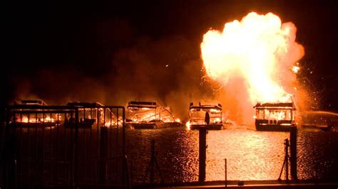Explosies En Vlammenzee In Limburgse Haven
