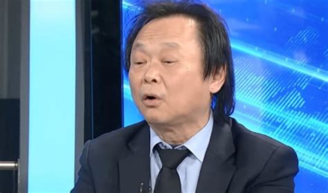 绿营内战、英赖互打！王世坚挑战何志伟为哪般？背后内情很精彩腾讯新闻