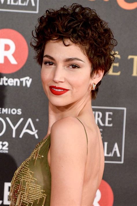 Warum Ein Pixie Cut Mit Locken Bis Zu 3000€ Kosten Kann Und Wie Sie