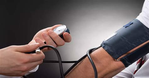 Low Blood Pressure Treatmentलो ब्लड प्रेशर के कारण लक्षण और बचाव के तरीके