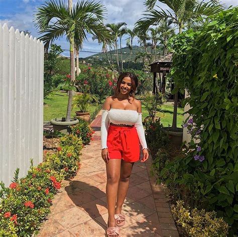 Ethiopian Girl Scrolller