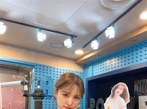 220927 Red Velvet Twitter Update Wendy Kpopping