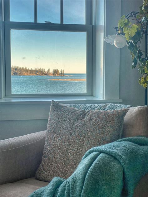 A Cozy Faux Fireplace Bedroom Reading Nook Molly In Maine