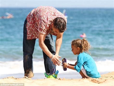 Olivier Martinez Enjoys Playtime On The Sand With Nahla Daily Mail Online