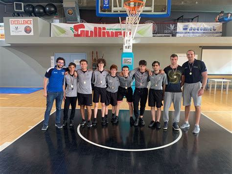 JAMBOREE MINIBASKET UNA GRANDE FESTA ALLINSEGNA DEL DIVERTIMENTO