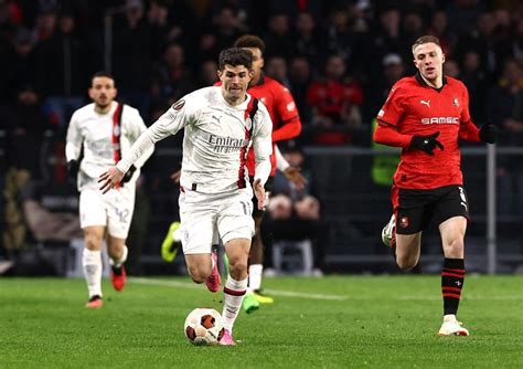 Soccer Milan Limp Into Europa Last 16 Qarabag Edge Out Braga In