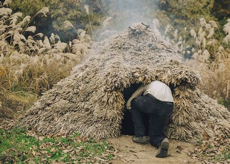 サラリーマン30代コンビ「週末縄文人」、石斧や土器から竪穴住居まで手づく トシサガシジャーナル