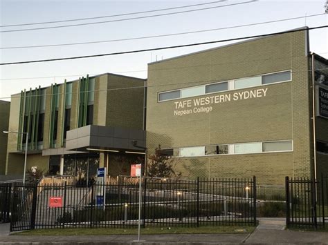 Tafe Nsw Nepean Kingswood 12 44 Oconnell St Kingswood Nsw 2747
