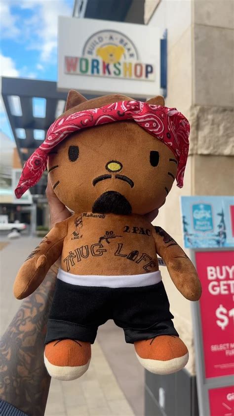 Valure Tupac Hello Kitty Drops 1225 At 5 Pm Est Tupac Hellokitty Hellokittylover