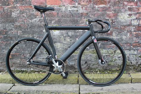 leader 735 - Pedal Room
