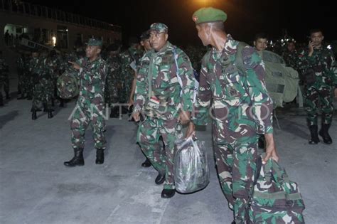 Kepulangan Prajurit TNI AD Pengamanan KTT ASEAN ANTARA Foto